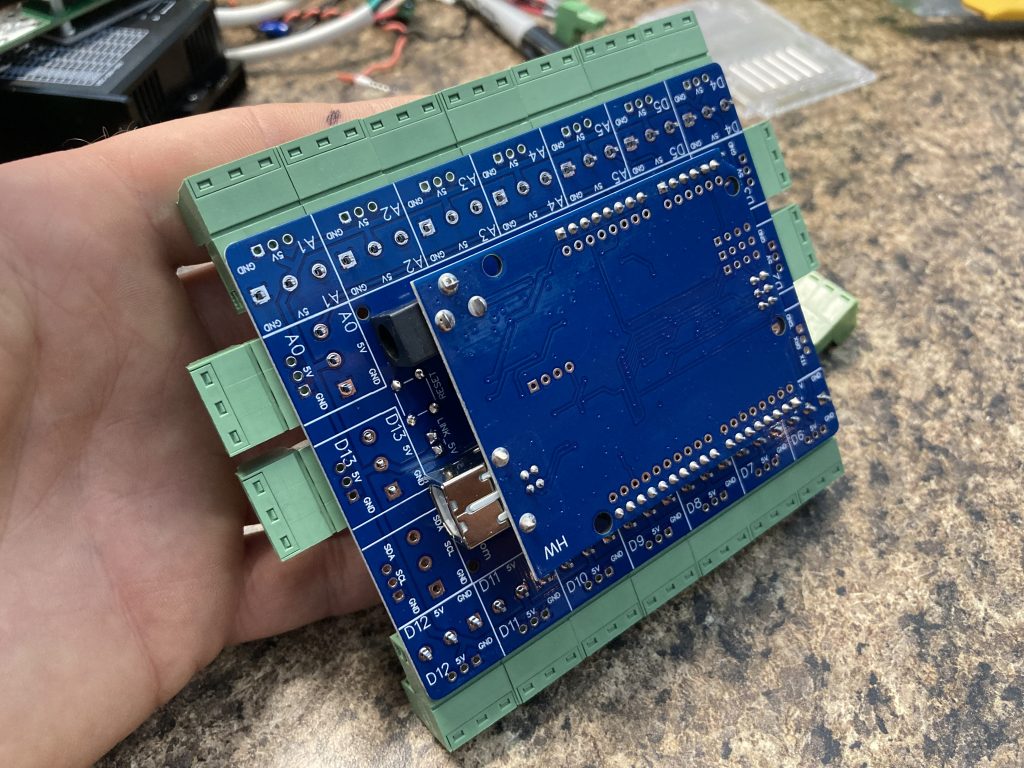 Arduino Uno Spider Shield V1 – Overkill Solar